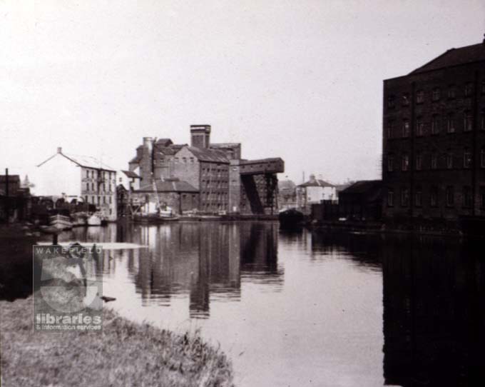 Twixt Aire and Calder - Image Detail