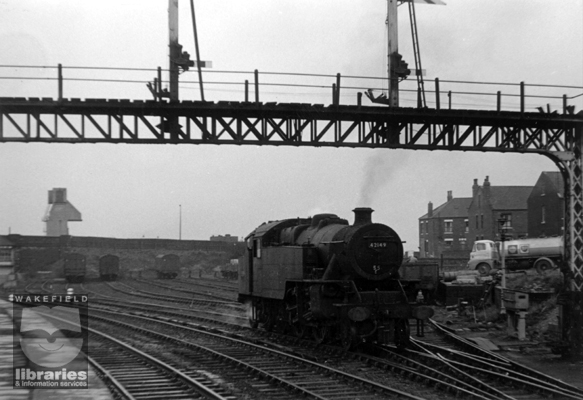 Twixt Aire and Calder - Image Detail